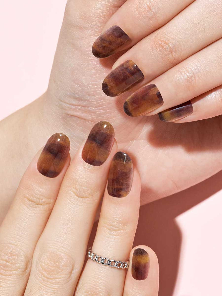 Amber|manicure |brown| glossy|oval|medium|ombre|daily – Glamermaid Glam