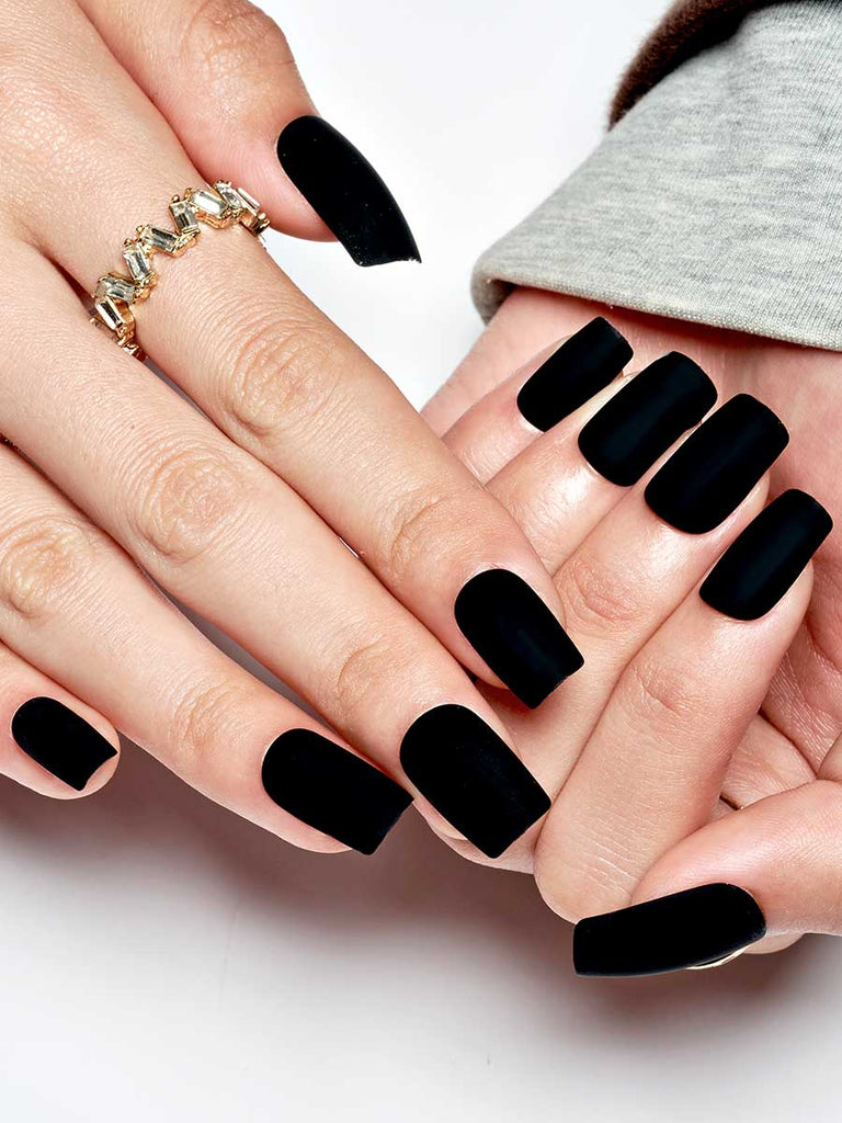 Black Matte/Square|manicure |black| matte|square|medium|solid|daily ...